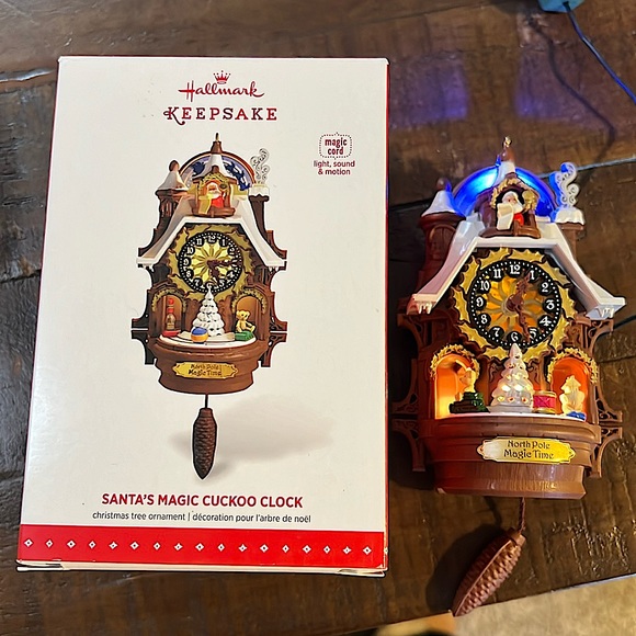 Hallmark | Holiday | Euc Hallmark Santas Magic Cuckoo Clock Magic Light ...